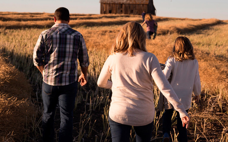 Saruca - Alfa y Omega