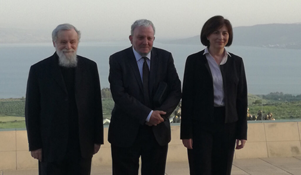 El padre Mario Pezzi recibe el alta hospitalaria - Alfa y Omega