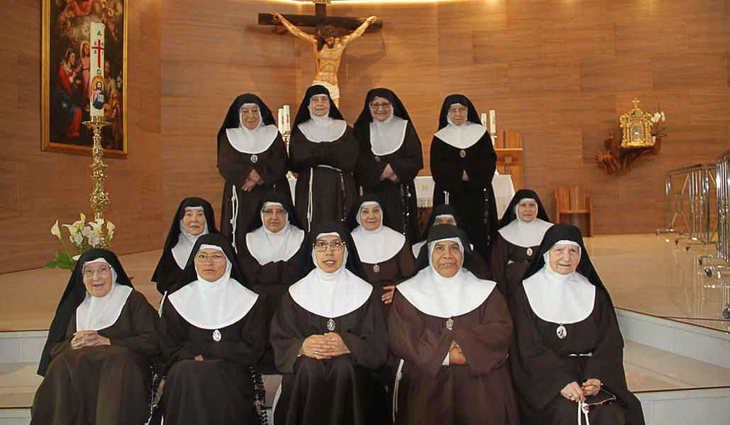 Damianitas con almendra de las clarisas reparadoras de Vilar de Astrés ...