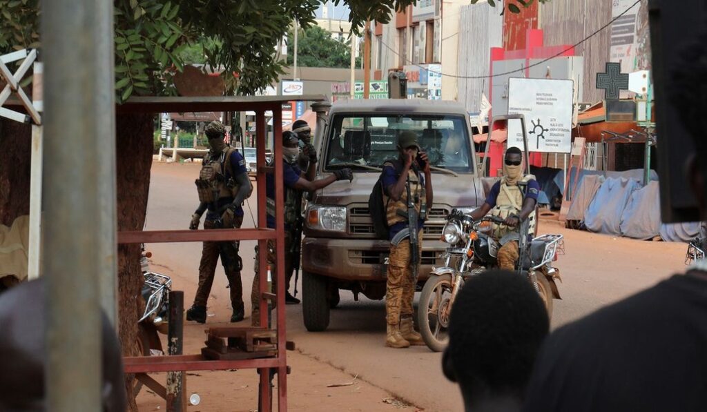 El nuevo golpe de Estado en Burkina Faso podría desembocar en guerra ...