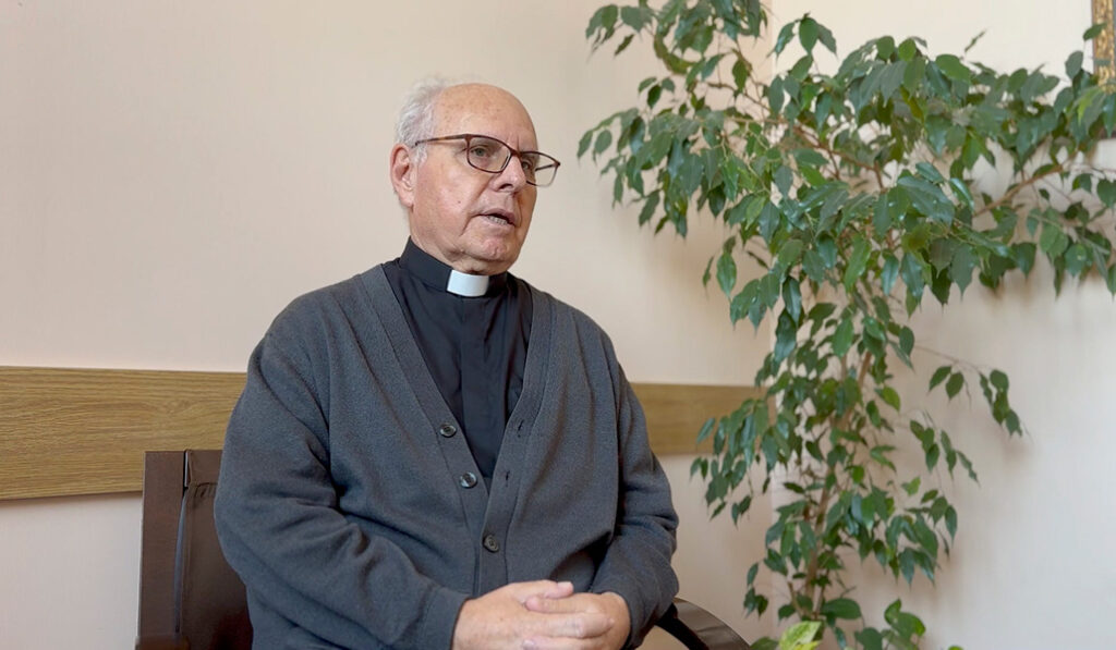 Vive para transmitir la belleza de ser sacerdote - Alfa y Omega