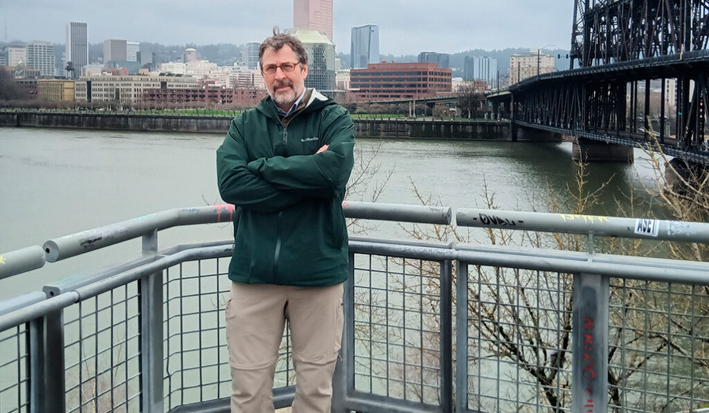 Ed Langlois: «No tener una casa los empuja a la drogadicción» - Alfa y ...