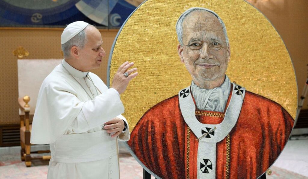 El mosaico de León XIV que se colgará en San Pablo Extramuros tiene 15. ...